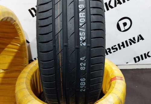 Marshal MU12 225/40 R19 и 255/35 R19 93Y