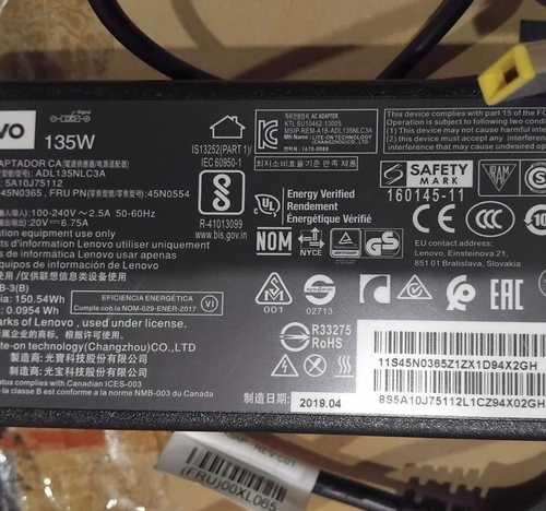 20V 6.75A Lenovo ADL135NLC3A Блок питания адаптер