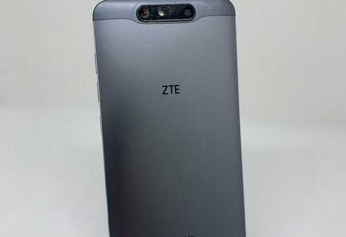 ZTE Blade V8, 3/32 ГБ