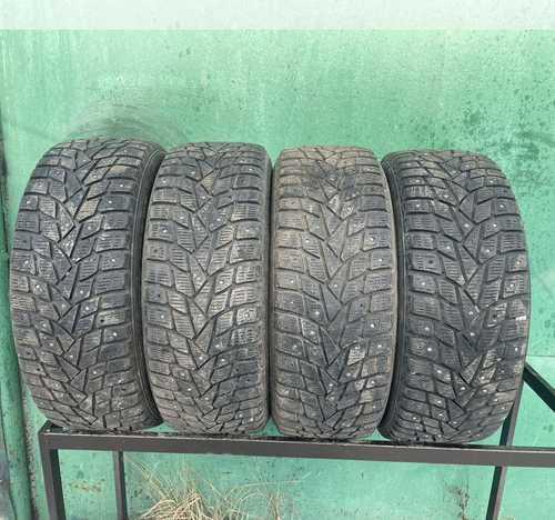 Dunlop SP Winter Ice 02 225/50 R17 98T