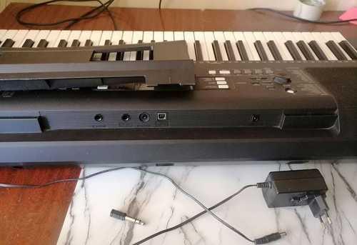 Yamaha psr e373