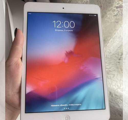 Планшет iPad mini 2