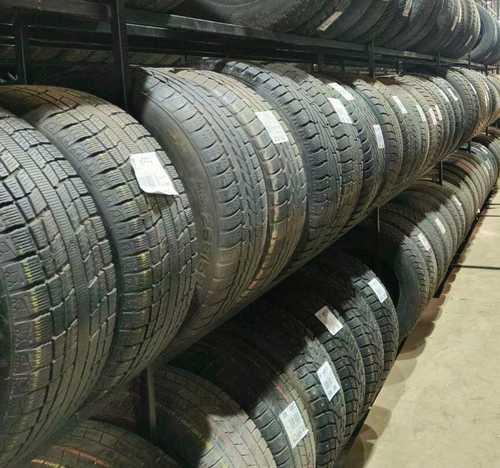 Yokohama BluEarth AE50 215/65 R17 99V