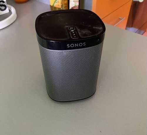 Умная колонка sonos play 1