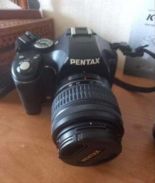 Зеркальная фотокамера Pentax K-m (со штативом)