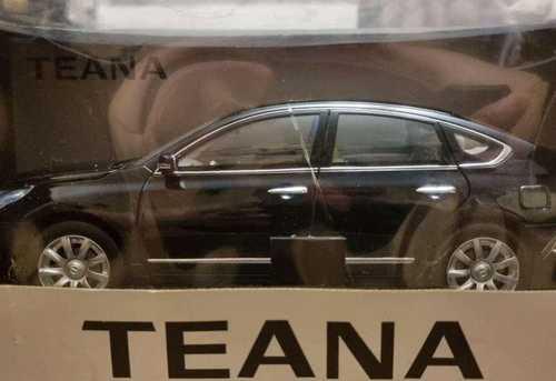 Модель Nissan Teana j32 1:18