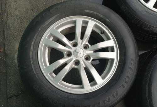 Yokohama Geolandar G033 215/70 R16 100H