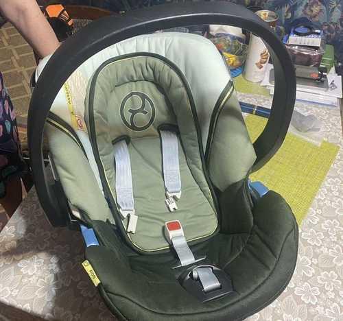 Детское автокресло cybex aton