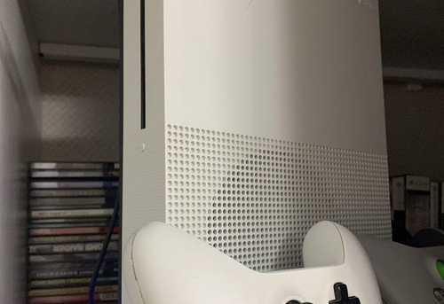 Xbox one S 500 gb + 100 игр