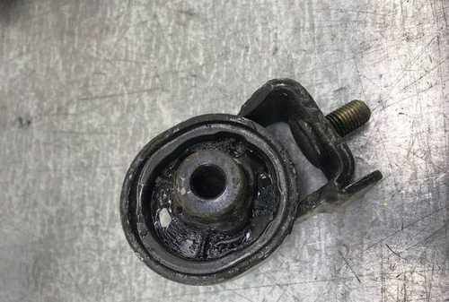 Опора двигателя Mitsubishi L200 K75T 1996- 2006