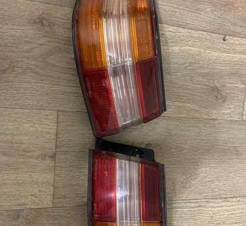 Стоп сигналы на Toyota Mark 2 JZX100 (дорест)