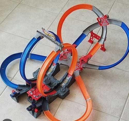 Трасса Hot Wheels Mega Loop Mayhem