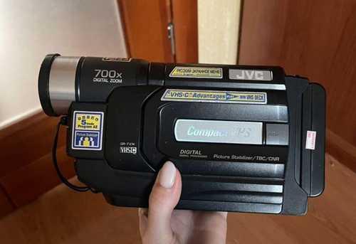 Видеокамера JVC Compact VHS без аккумулятора