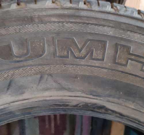 Kumho Road Venture AT 235/65 R17