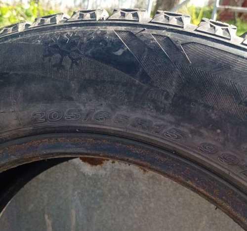 Roadstone Winguard Ice 205/65 R15