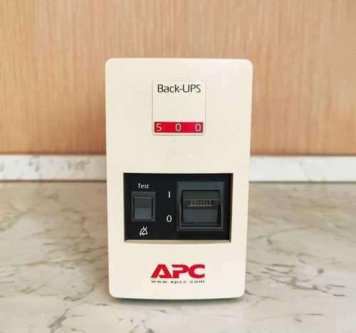 Источник бесперебойного питания APC Back-UPS 500VA