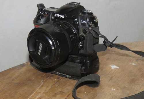 Продам фотоаппарат Никон Д200