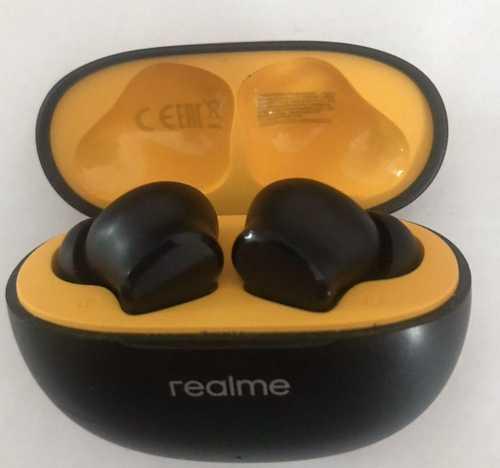 Беспроводные наушники realme