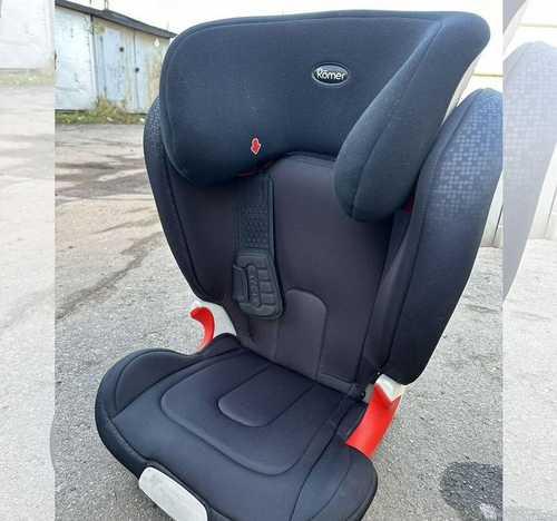 Автомобильное кресло britax romer