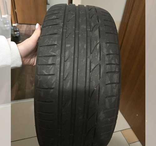 Bridgestone Potenza S001 225/40 R19 89Y