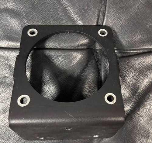 Simucube 2 крепление