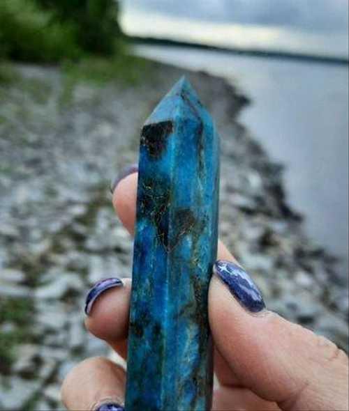 Апатит кристалл камень натуральный минерал