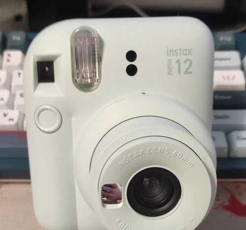 Instax mini 12, mint green