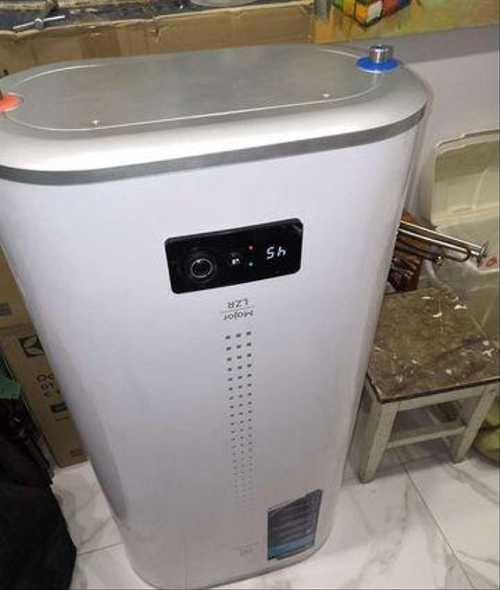 Бойлер Electrolux на 80 л. с нержавеющим баком