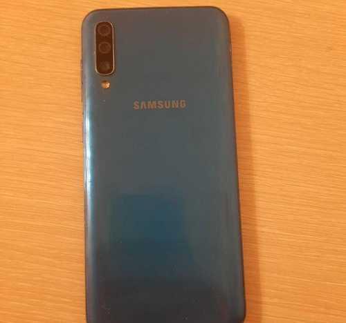 Samsung Galaxy A50, 4/64 ГБ