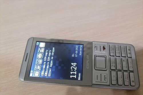 Мобильный телефон 2sim + фонарик + слот для флешки