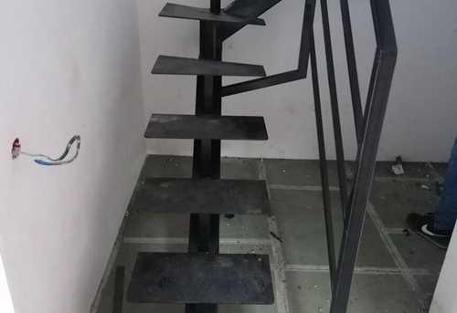 Лестница на металлокаркасе в дом под ключ