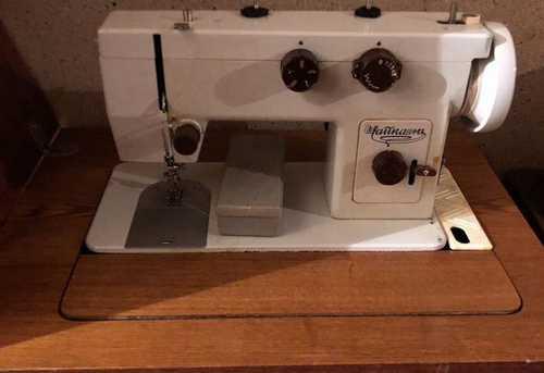 Швейная машина Чайка 143