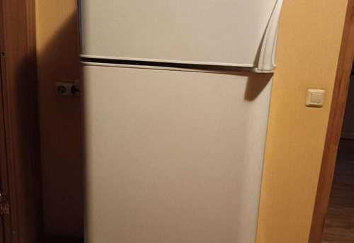 Холодильник б/у Indesit