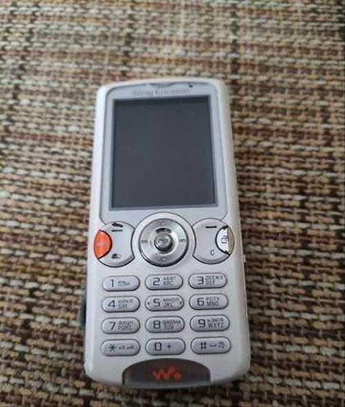 Мобильный телефон Sony Ericsson W810i