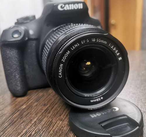 Цифровой фотоаппарат canon EOS 2000D kit