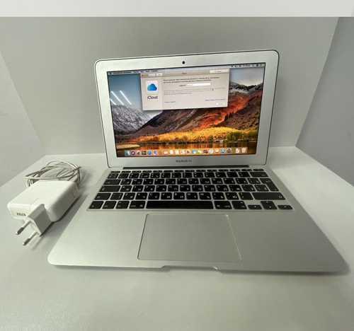 Apple macbook air A1465