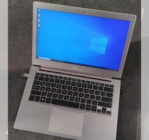 Asus zenbook 13