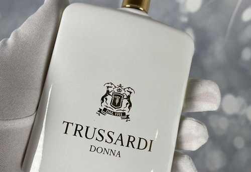 Trussardi Donna, Оригинал