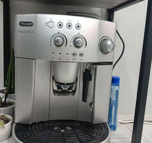 Кофемашина delonghi magnifica 4000