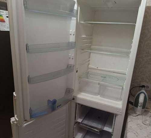 Холодильник бу whirlpool ARC 5554
