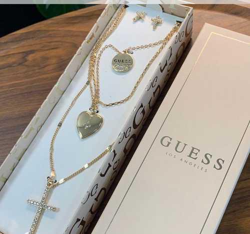 Колье guess в подарочной упаковке