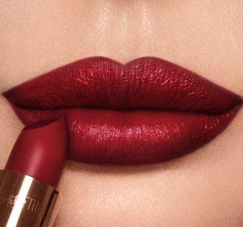 Charlotte tilbury помада, night crimson