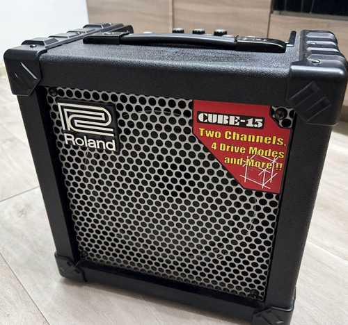 Комбоусилитель Roland Cube 15