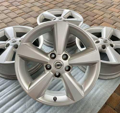 Диски 17” 5х114.3 оригинал Nissan