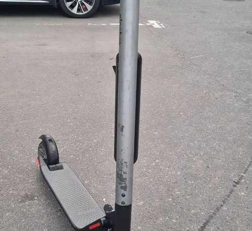 Продам самокат ninebot es4