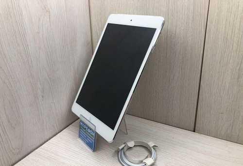 С) Планшет iPad mini 16 Gb (серебро) (B)