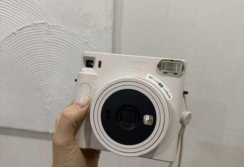 Fujifilm Компактный фотоаппарат square SQ1, белый