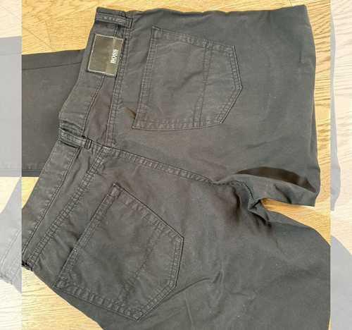 Hugo Boss. Летние брюки, р 50