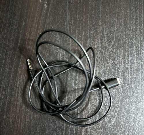 Кабель Lightning Apple Lightning to 3.5mm