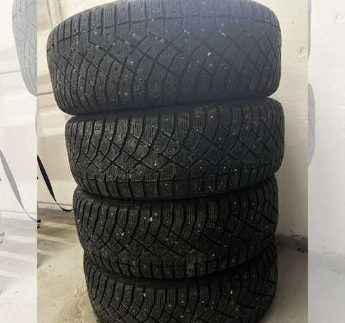 Nitto Therma Spike 225/60 R18